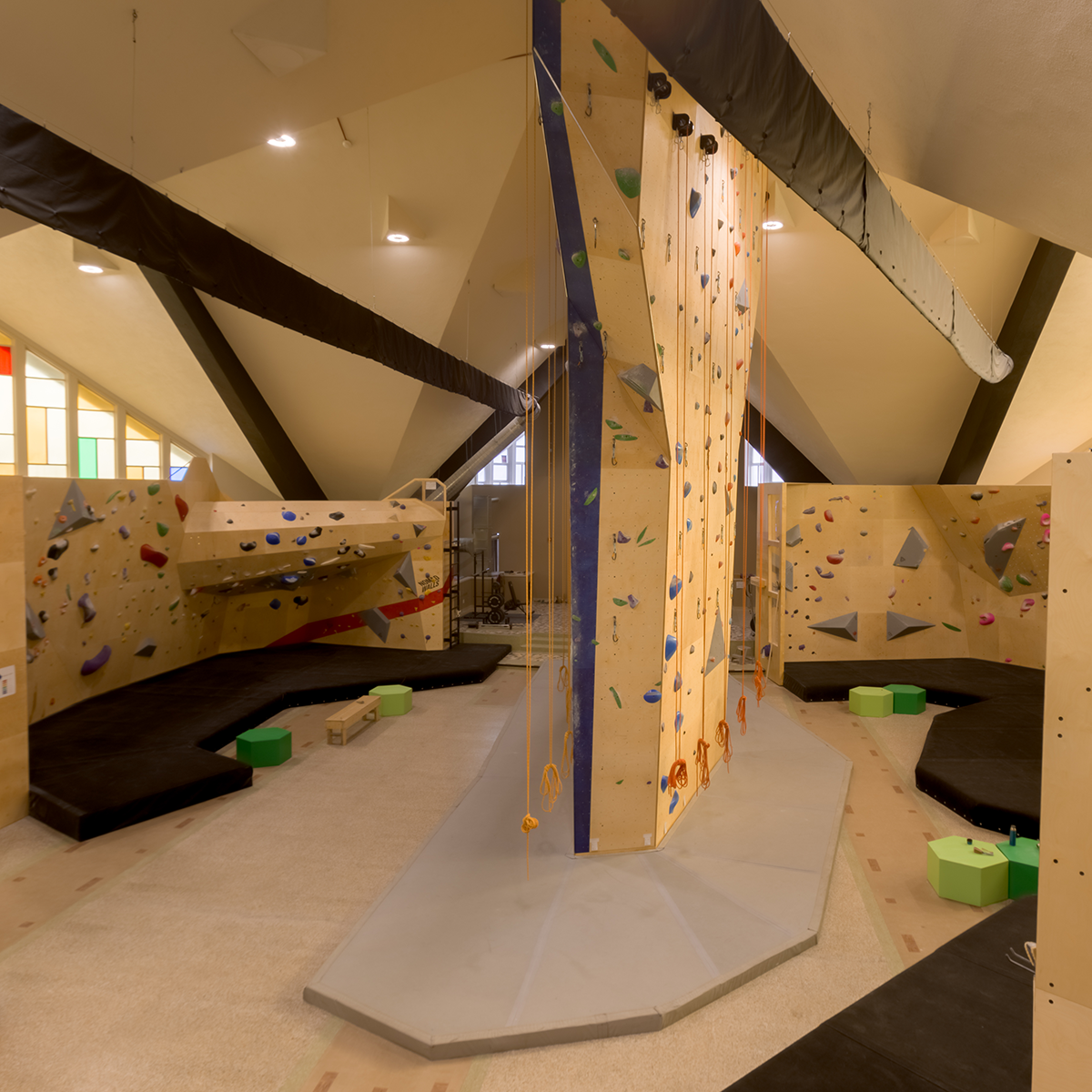 Co-op Riki Bloc - Indoor climbing