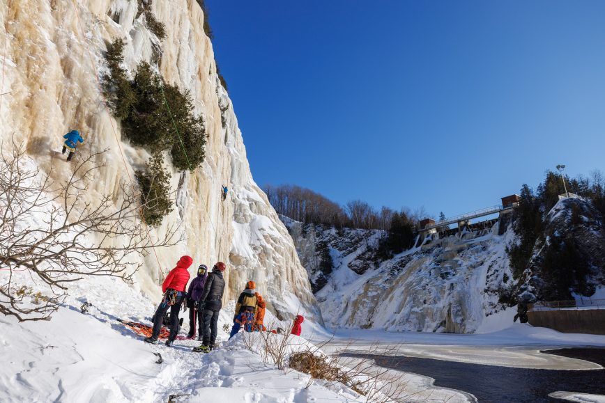 This winter, I'm trying... ice climbing - Tourisme Bas-Saint-Laurent