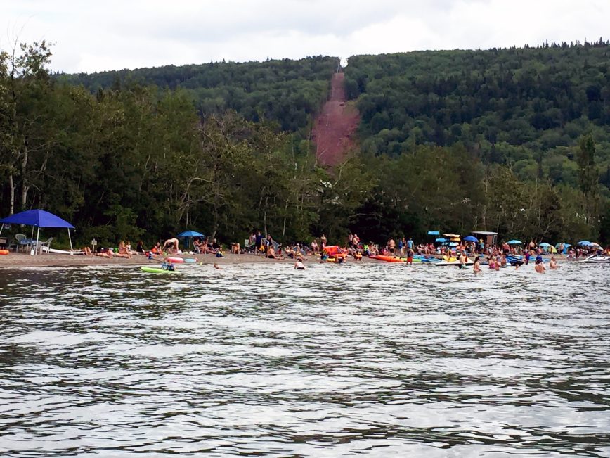 Saint-Mathieu-de-Rioux : L’été au cœur de la nature - Tourisme Bas ...